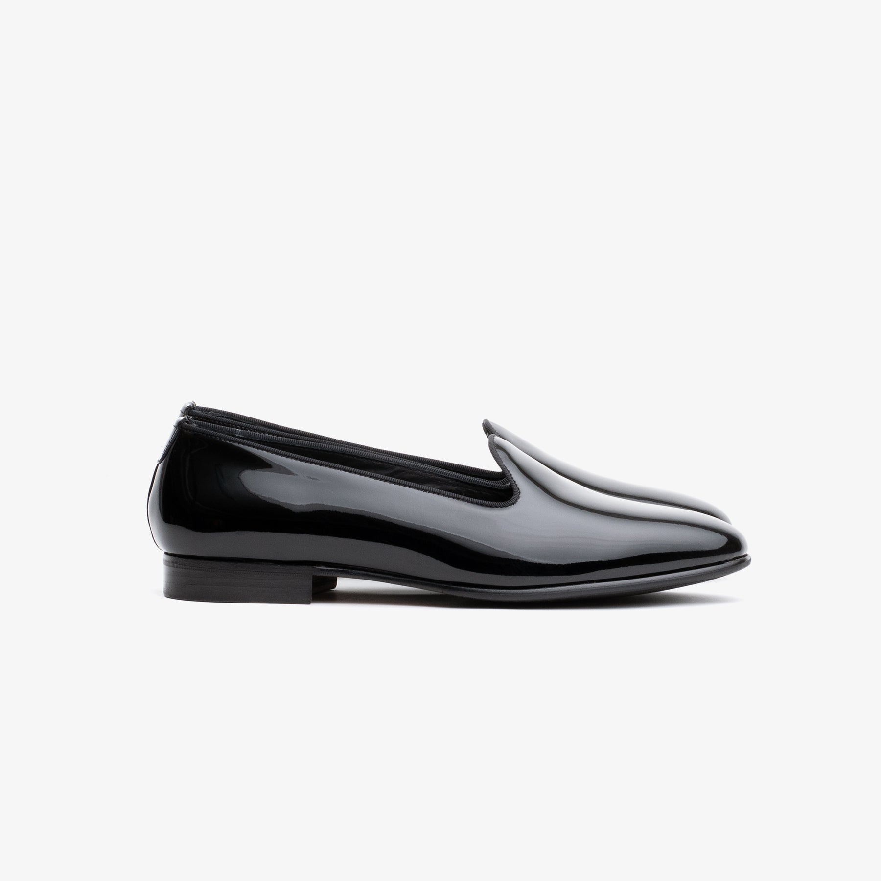 Opera Pump in Black Patent Leather – Caine Clothiers