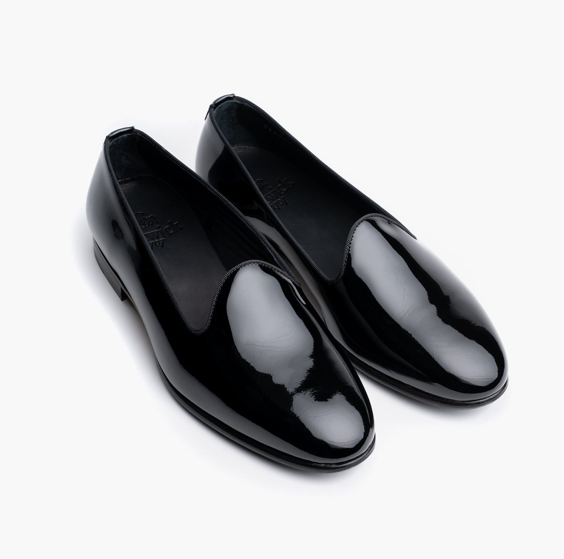 Opera Pump in Black Patent Leather – Caine Clothiers